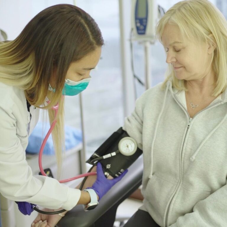 Stem Cell Shots For Shoulder Pain: Do They Work? - Stem Cell Institute ...